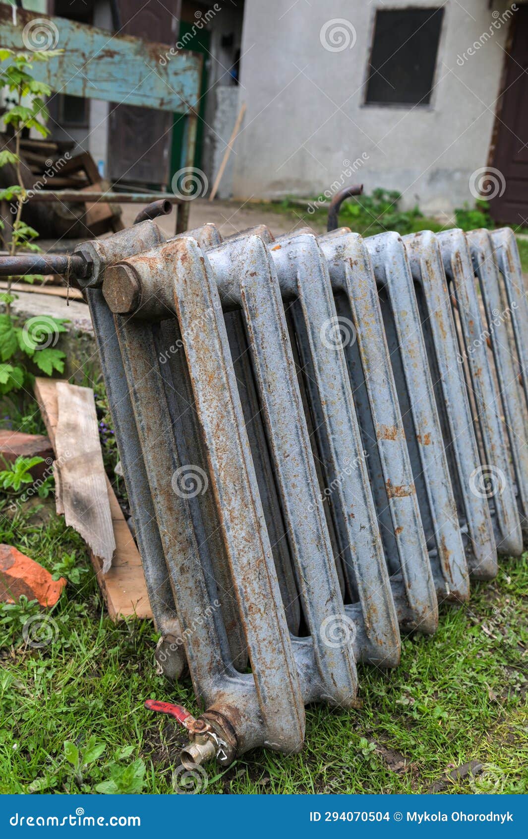 Old cast iron radiator stock photo. Image of water, cast - 294070504