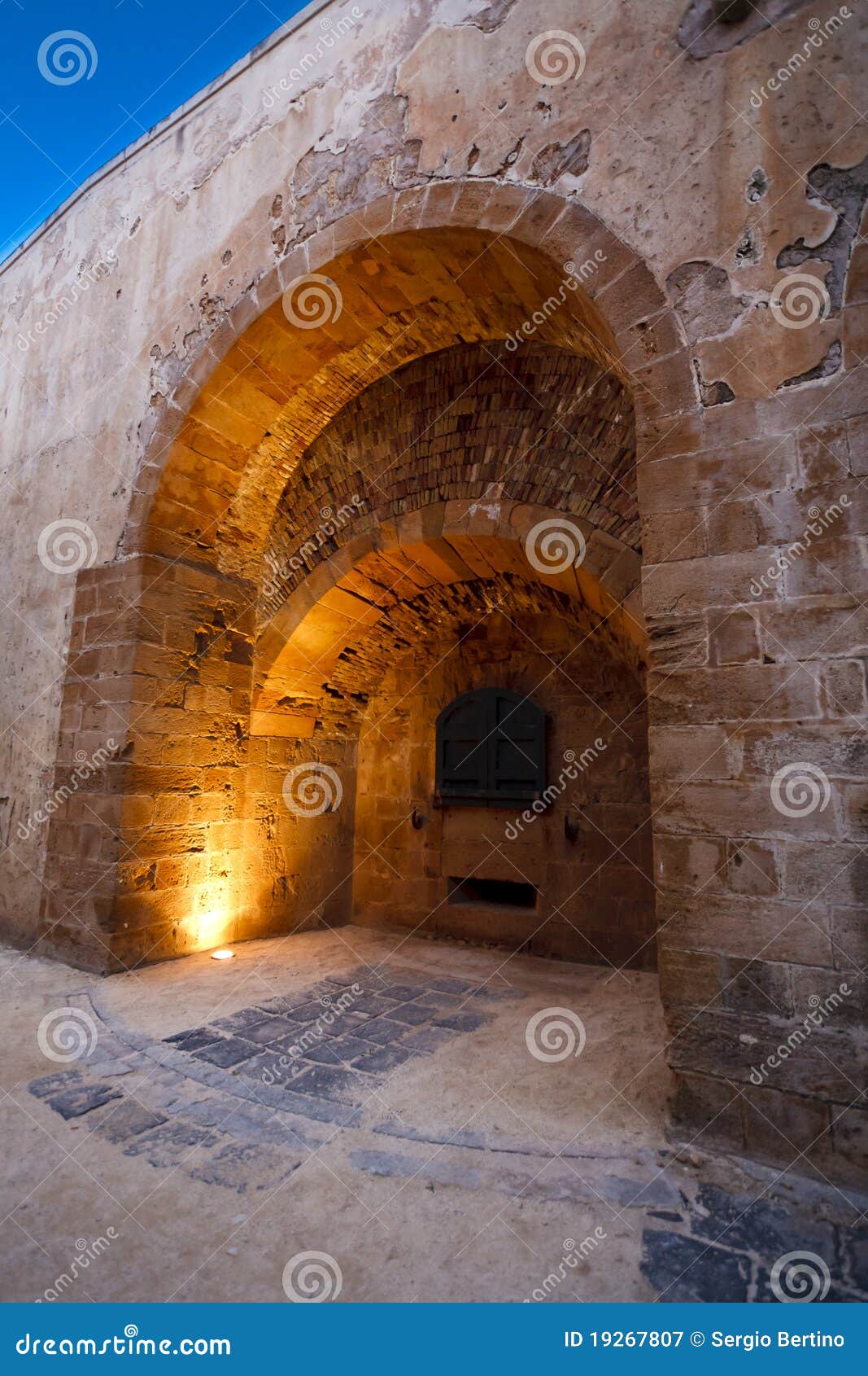 Old castle entryway stock image. Image of buildings, stone - 19267807