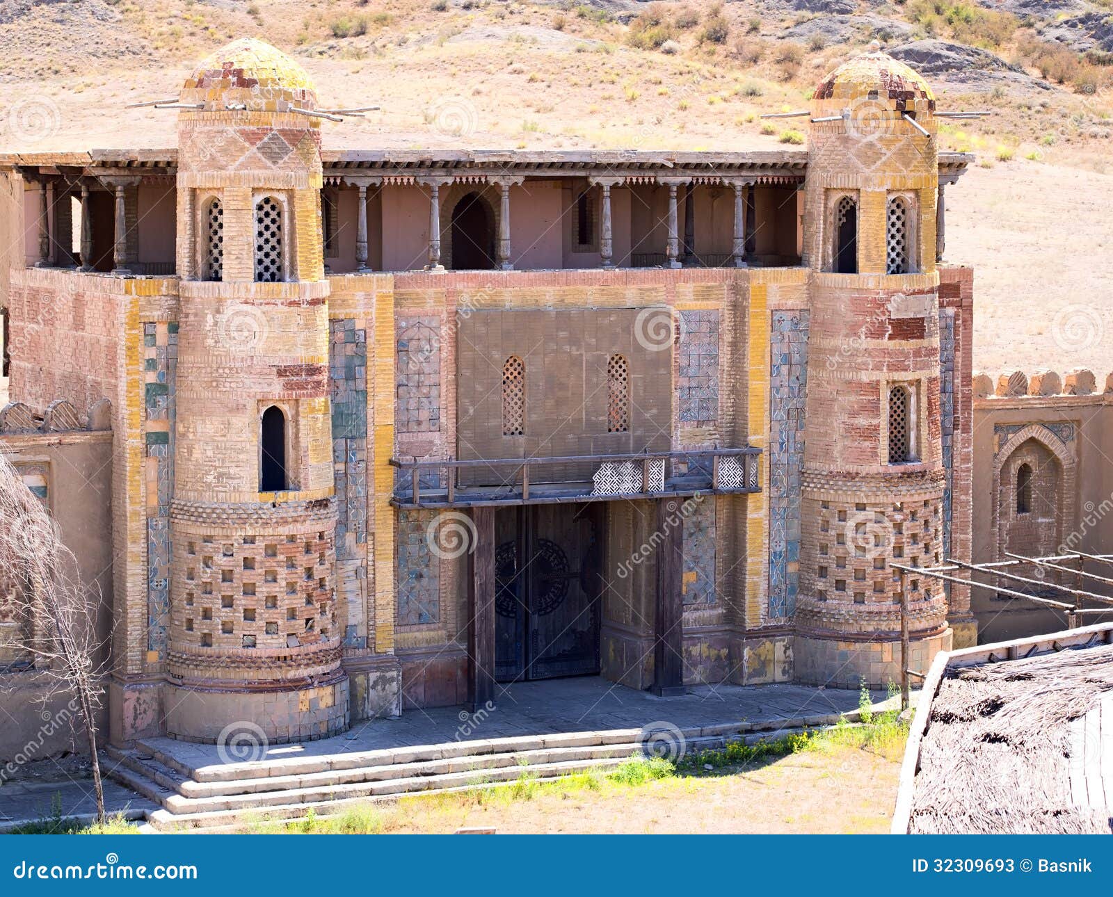 Old castle stock image. Image of outdoors, history, crusades - 32309693