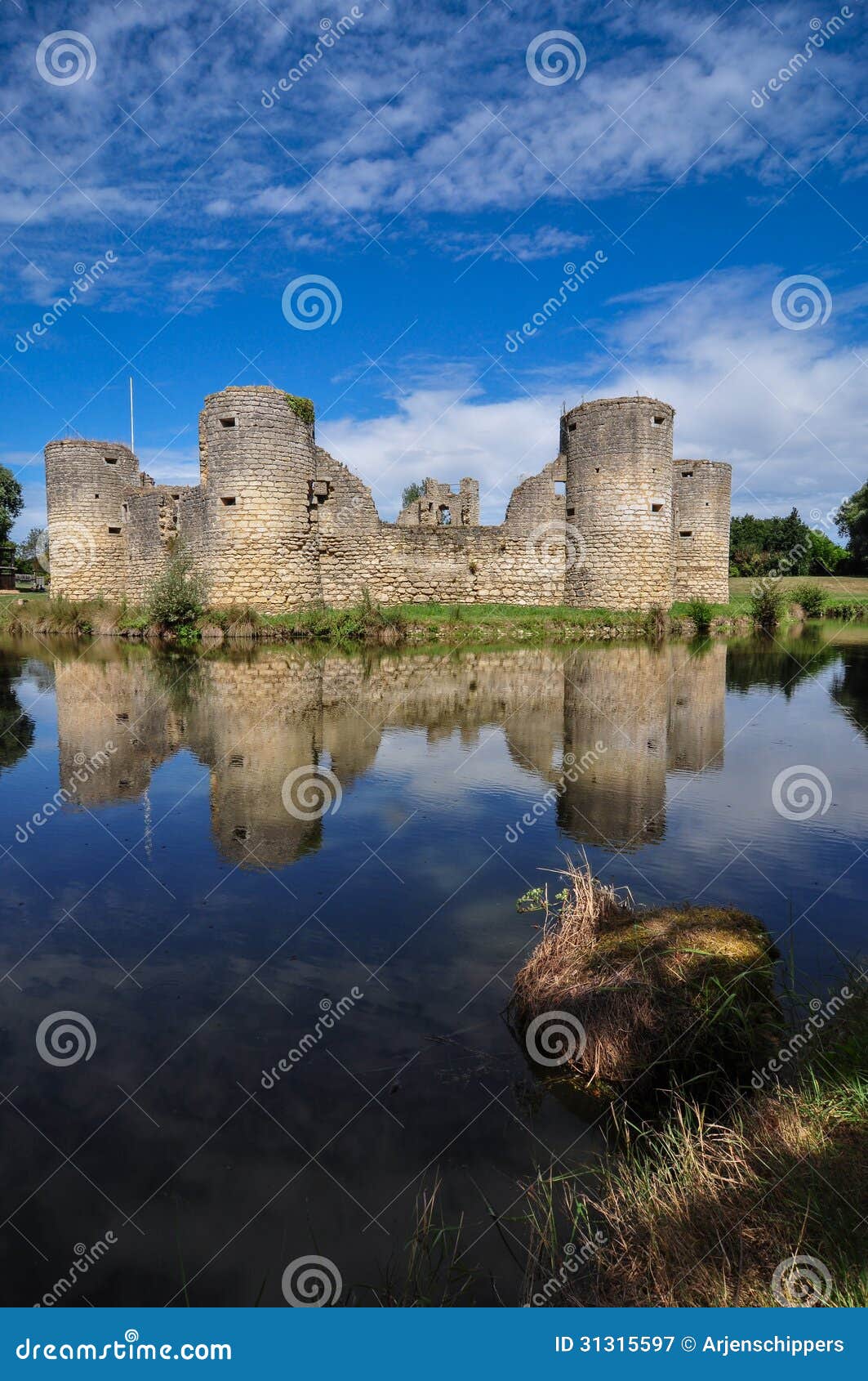 Old Castle Ruin on a Summer Day Stock Image - Image of defence, aery ...