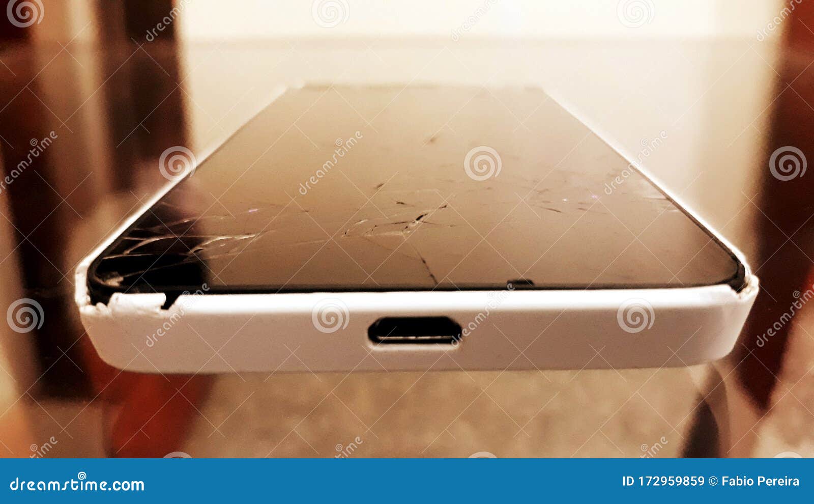 Old Cellphone with Broken Screen Stock Image - Image of phone ...
