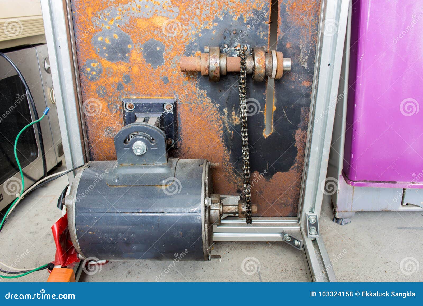 The Old Chain Drive Shaft and Rusty in General Stock Photo - Image of ...