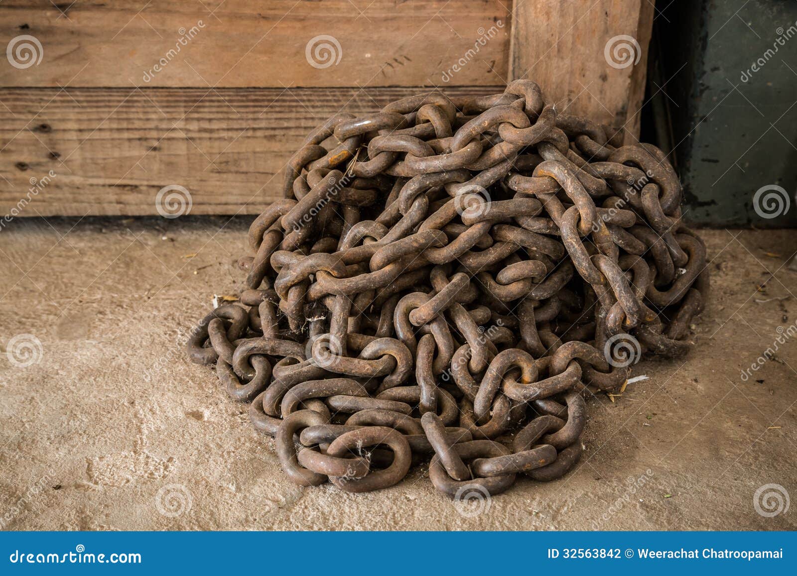 Old chain stock photo. Image of chain, rust, steel, crate - 32563842