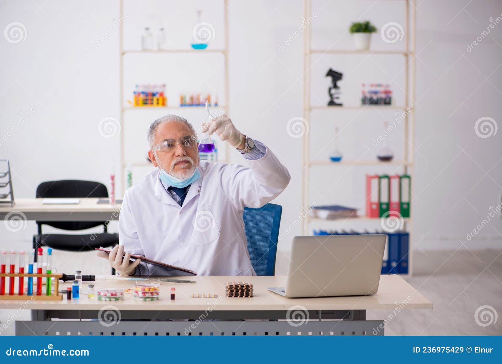 Old Male Chemist in Drug Synthesis Concept Stock Image - Image of ...