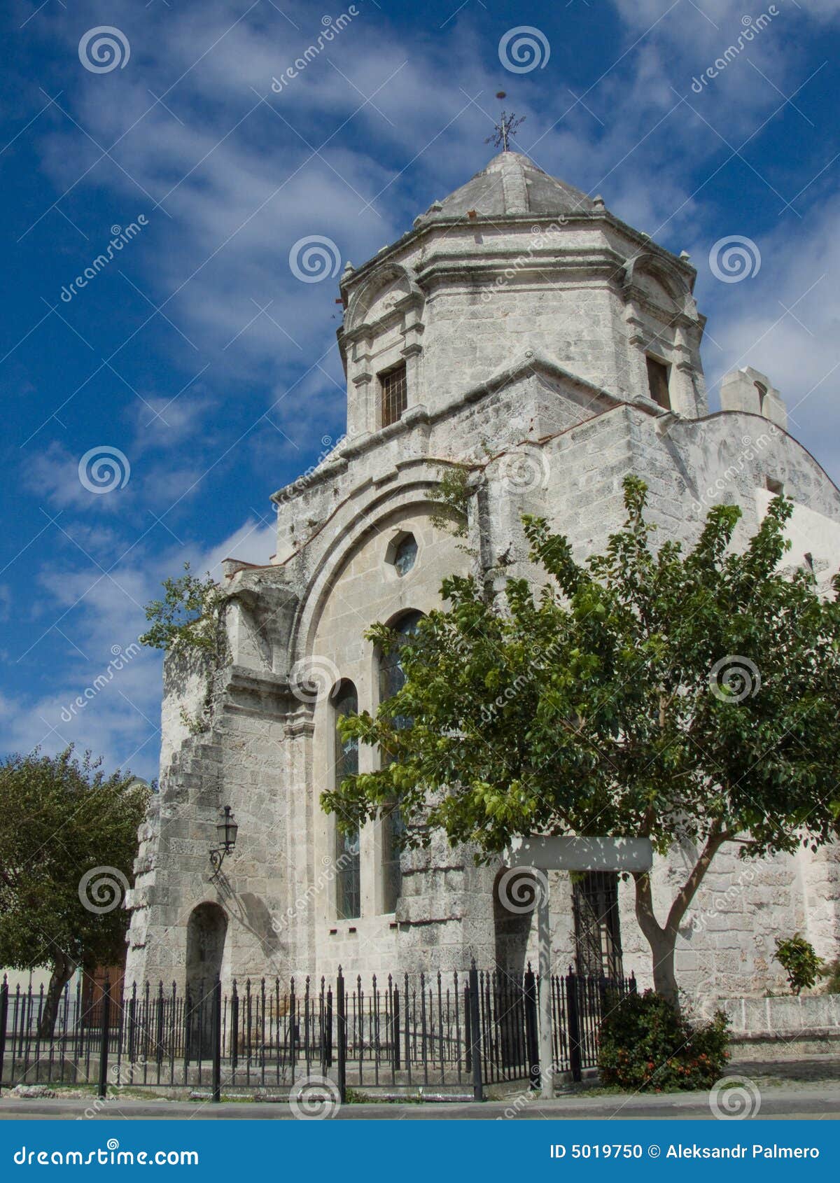 Old Church in Havana, Cuba stock photo. Image of religion - 5019750