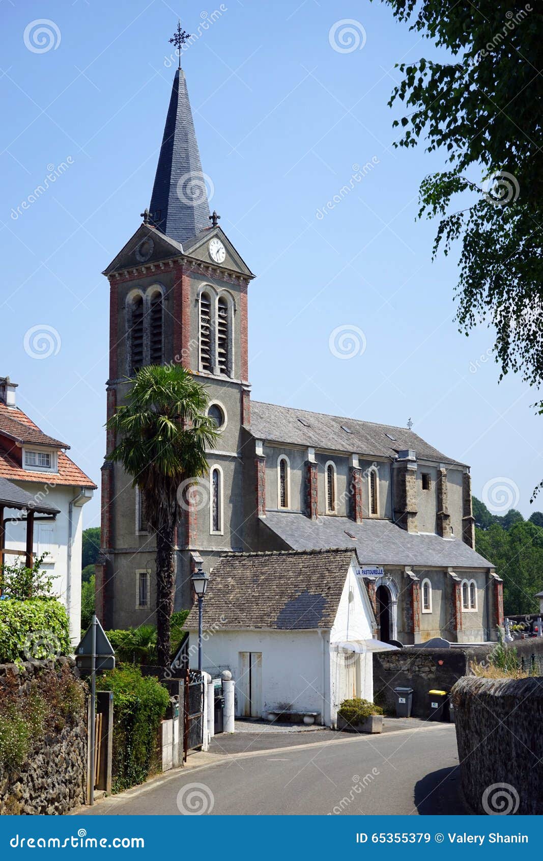 Bartres Stock Photos - Free & Royalty-Free Stock Photos from Dreamstime