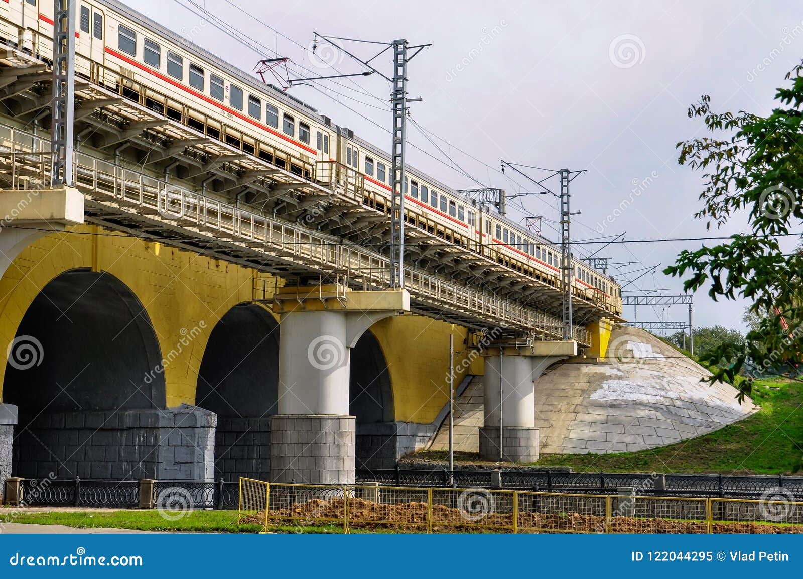 Viaduct for train stock image. Image of river, glenfinnan - 122044295