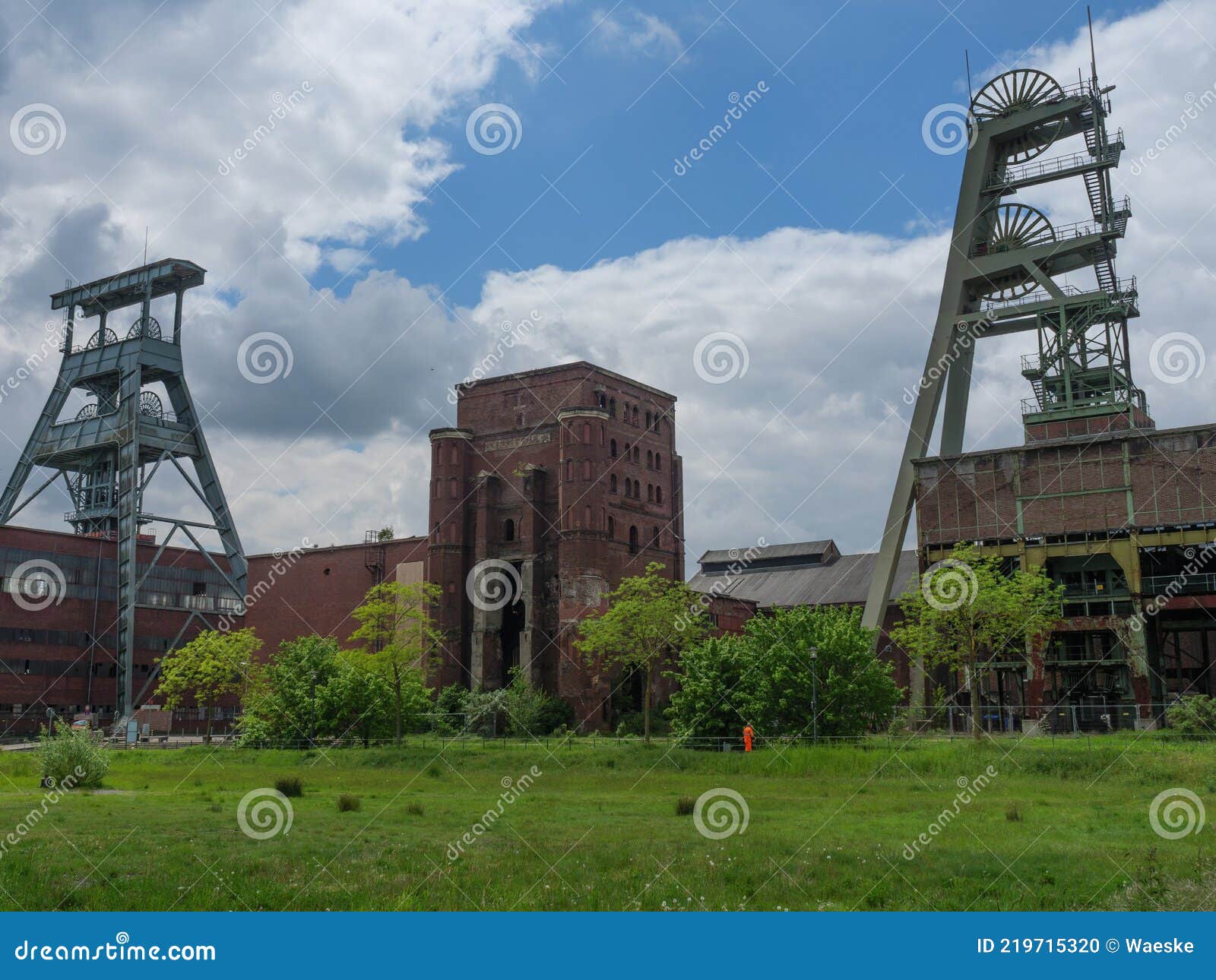 Old Coal Mine in the Ruhr Aerea Editorial Image - Image of ruhr, tower ...