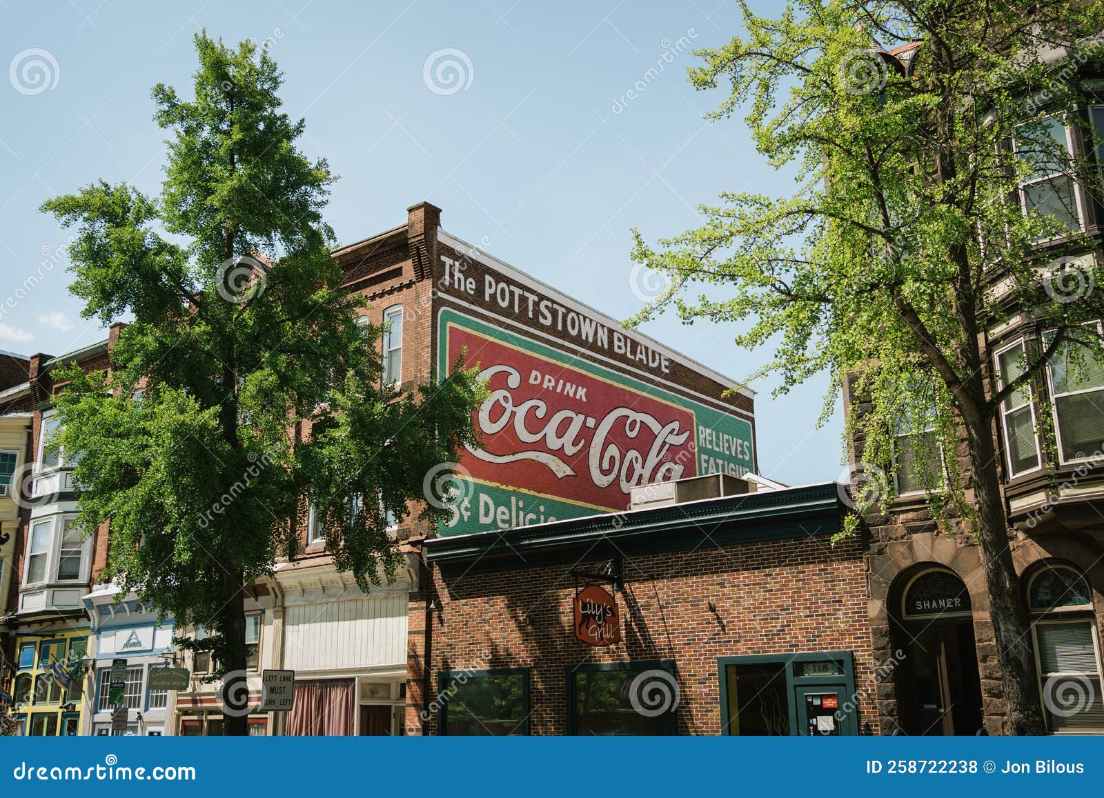 Old Coca-Cola Mural, Pottstown, Pennsylvania Editorial Stock Photo ...