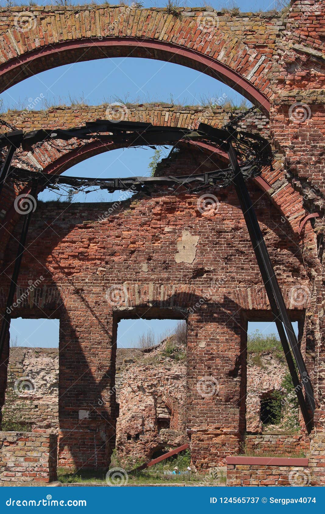 Old Collapsing Brick Building Stock Image - Image of hard, abstract ...