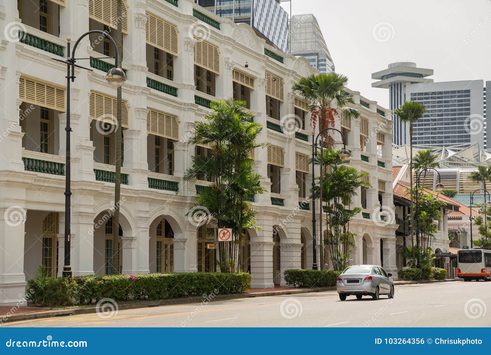 Old Colonial Building in Singapore Stock Photo - Image of cocktail ...