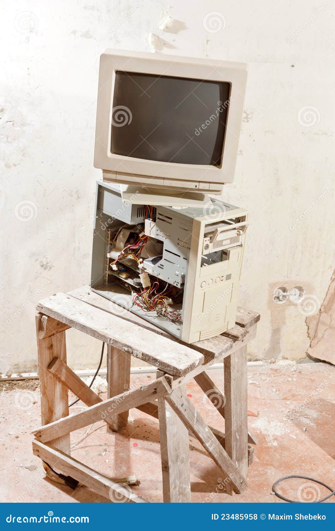 Old computer stock photo. Image of environment, broken - 23485958