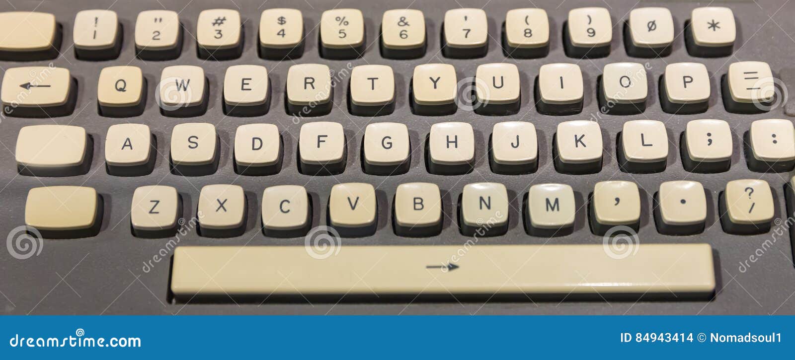 Old computer keyboard stock photo. Image of innovation - 84943414