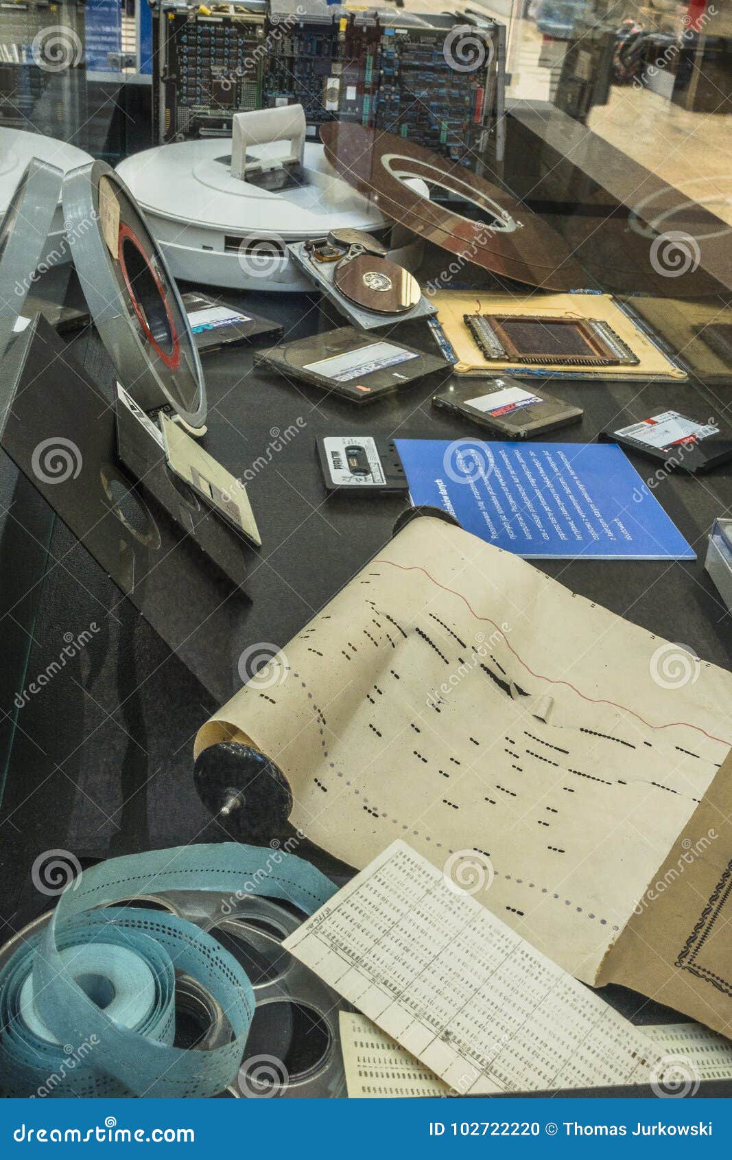 Old Computer editorial image. Image of historical, media - 102722220