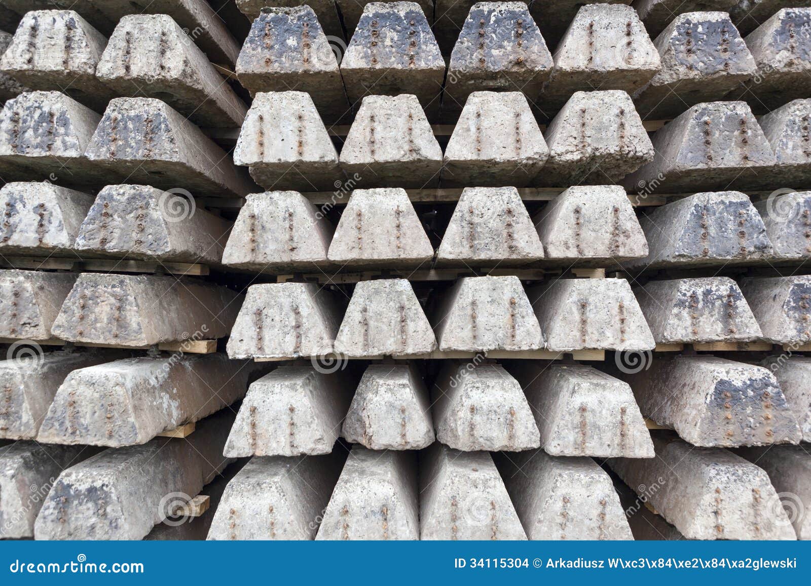 Old concrete sleepers stock photo. Image of sleepers - 34115304