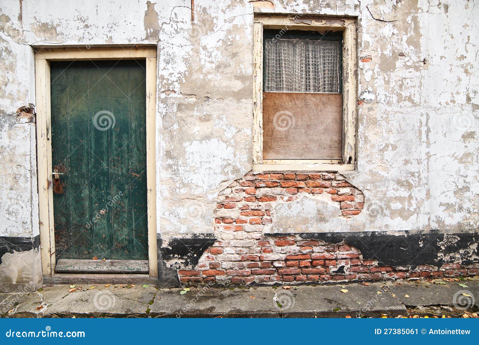 208 Condemned Door Photos - Free & Royalty-Free Stock Photos from ...