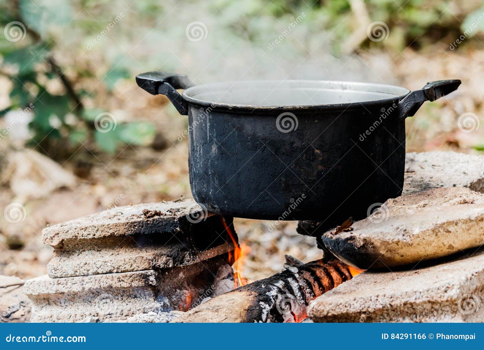 Old Cooking Pot Stove Using Firewood. Stock Photo - Image of rural ...