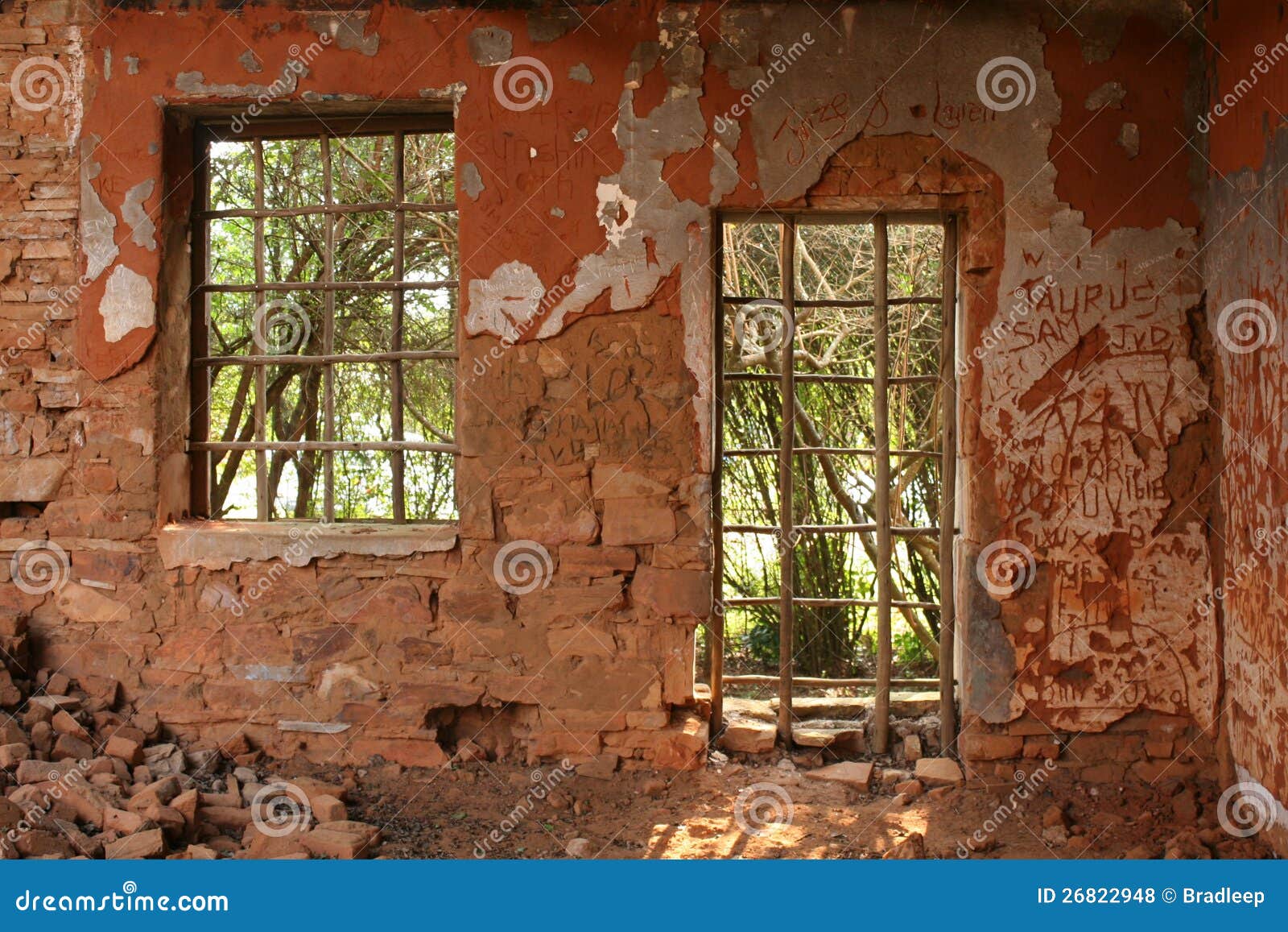 Old Cottage windows stock photo. Image of walllight, househouse - 26822948