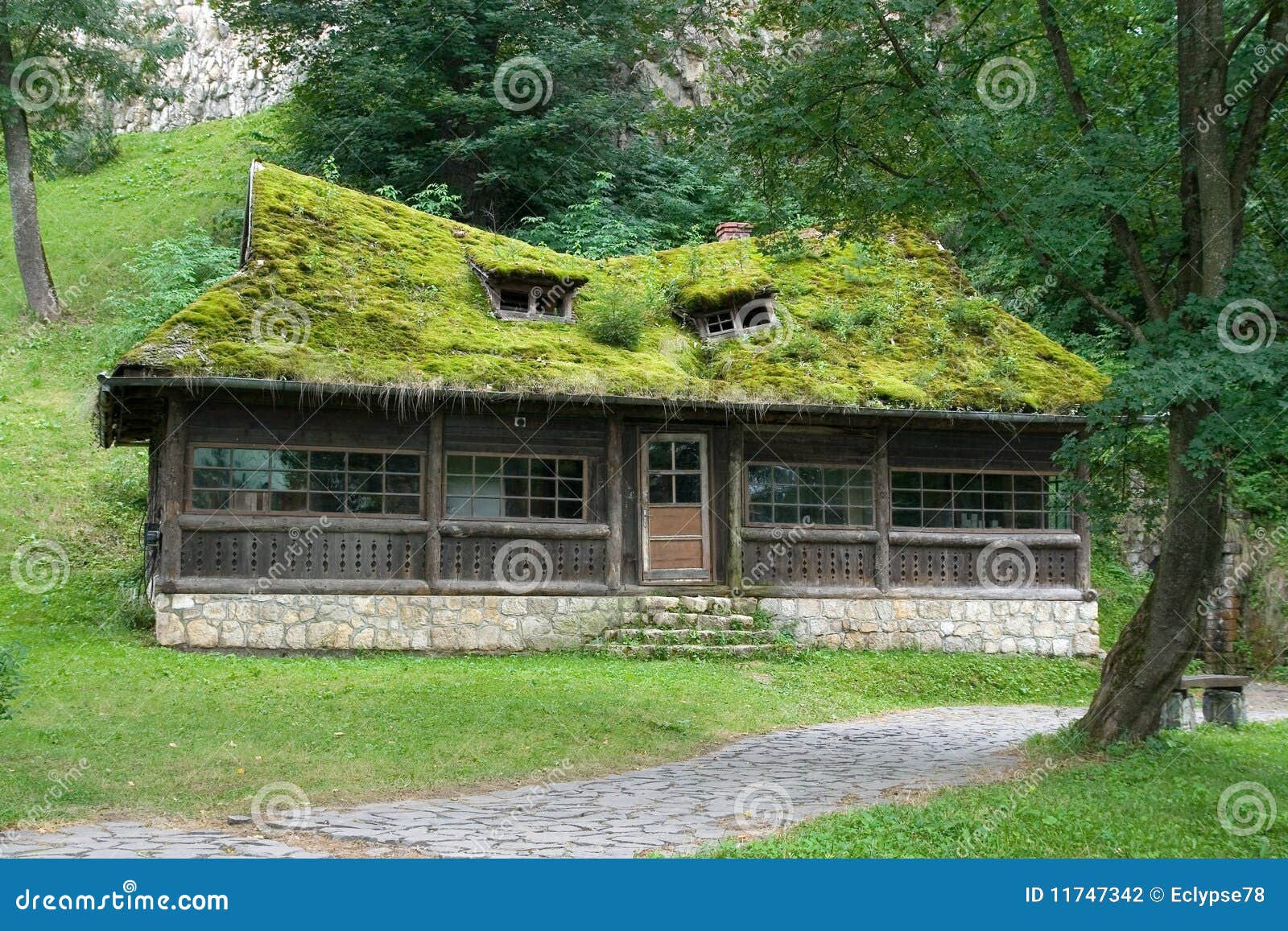 Old country house stock photo. Image of ruins, building - 11747342
