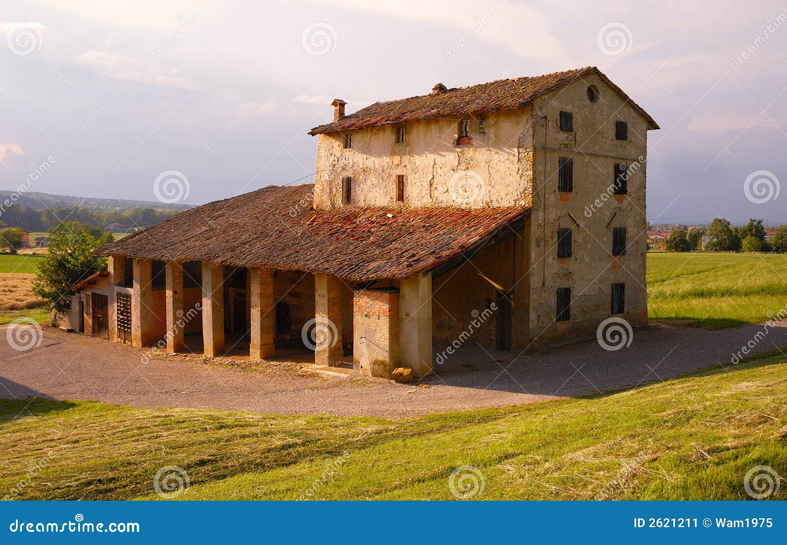 Old country house stock image. Image of realty, country - 2621211