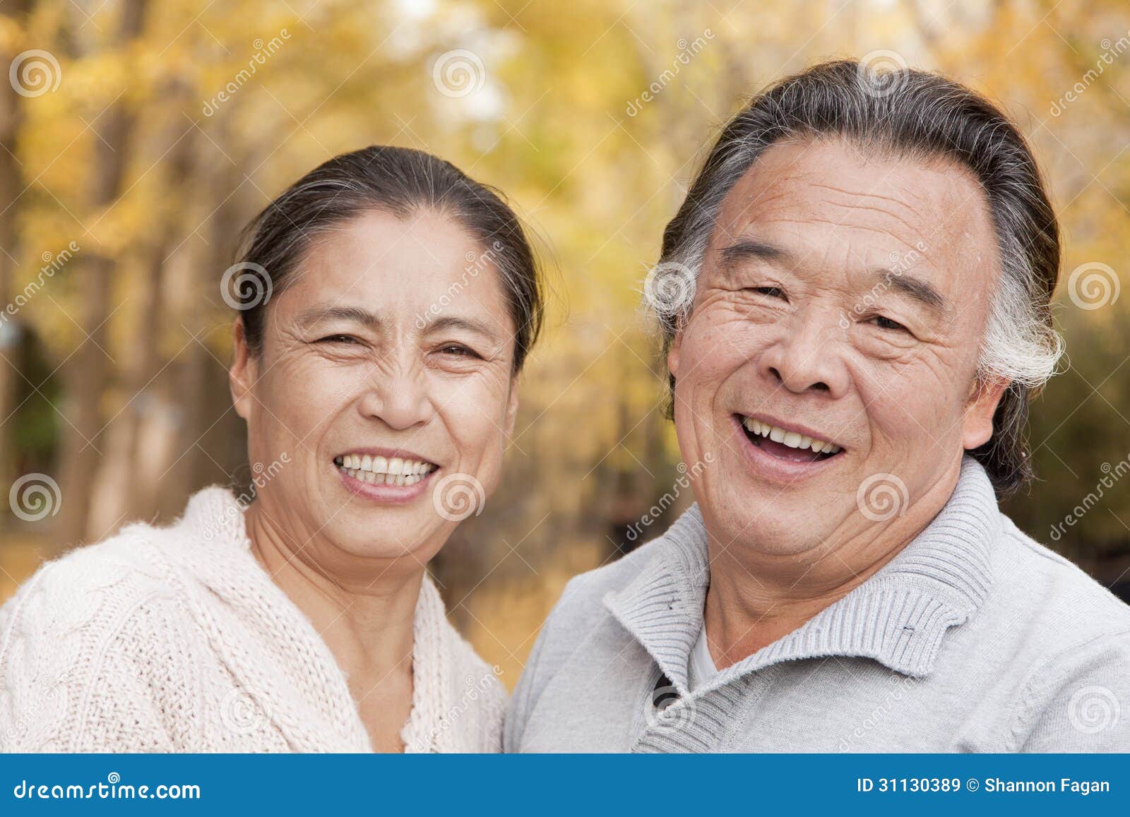 Old Couple Smiling and Looking at Camera in Park Stock Image - Image of ...