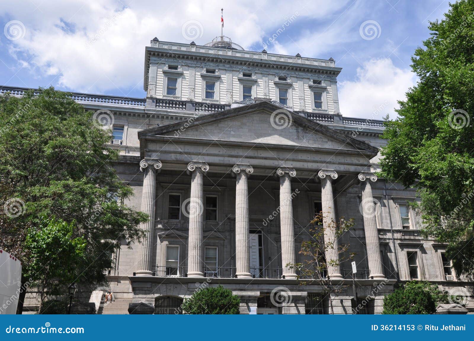 Old Courthouse in Montreal stock image. Image of canada - 36214153