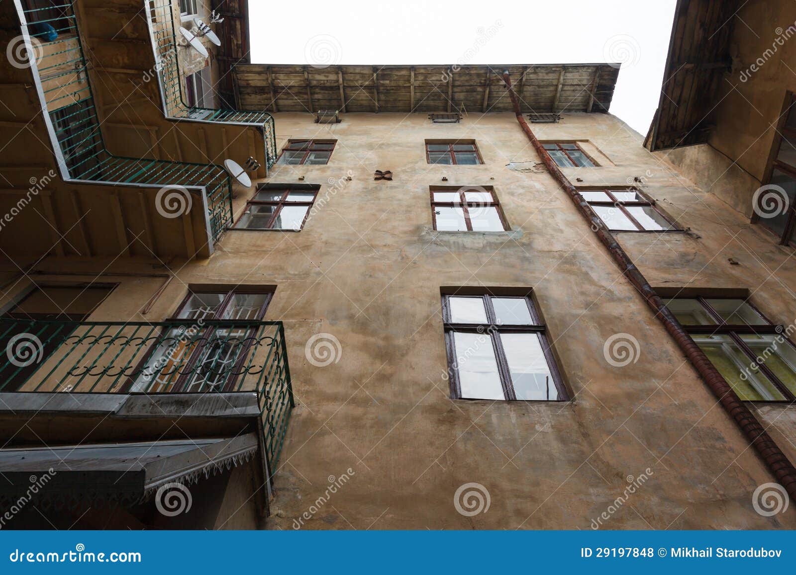 Old Courtyard of the City Lviv Stock Photo - Image of life, back: 29197848