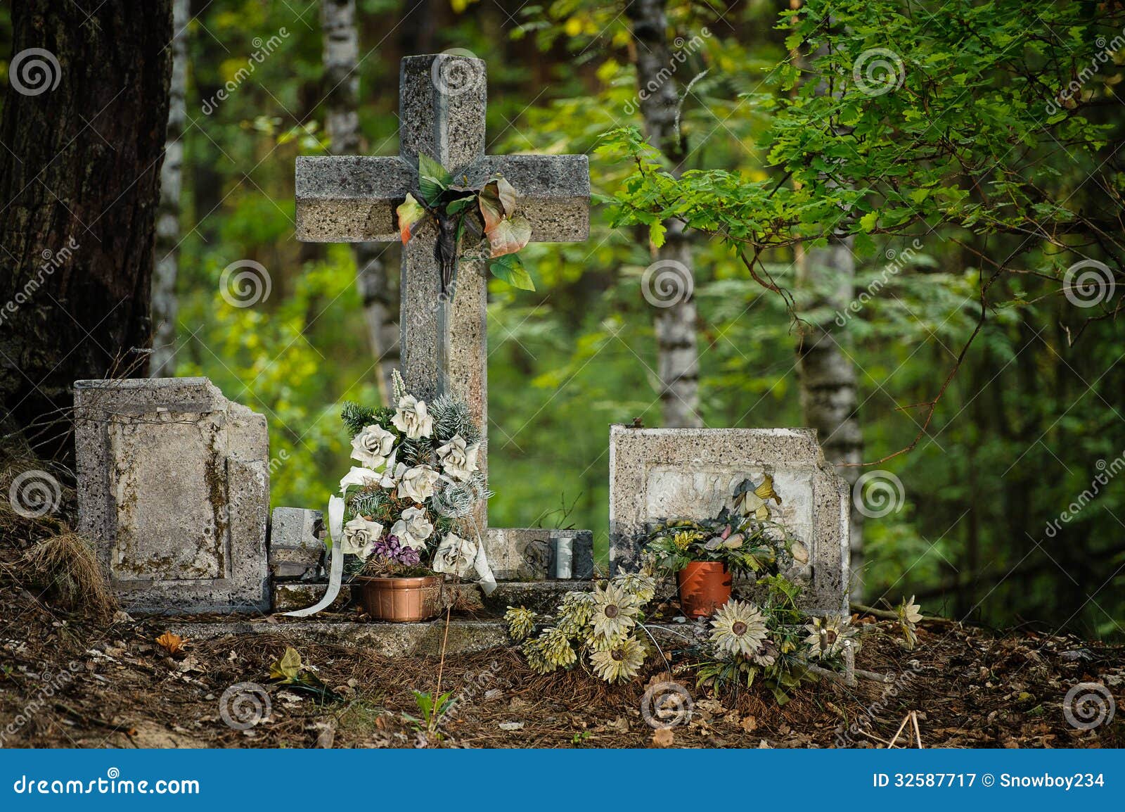 Old Cross stock image. Image of peace, metal, religious - 32587717