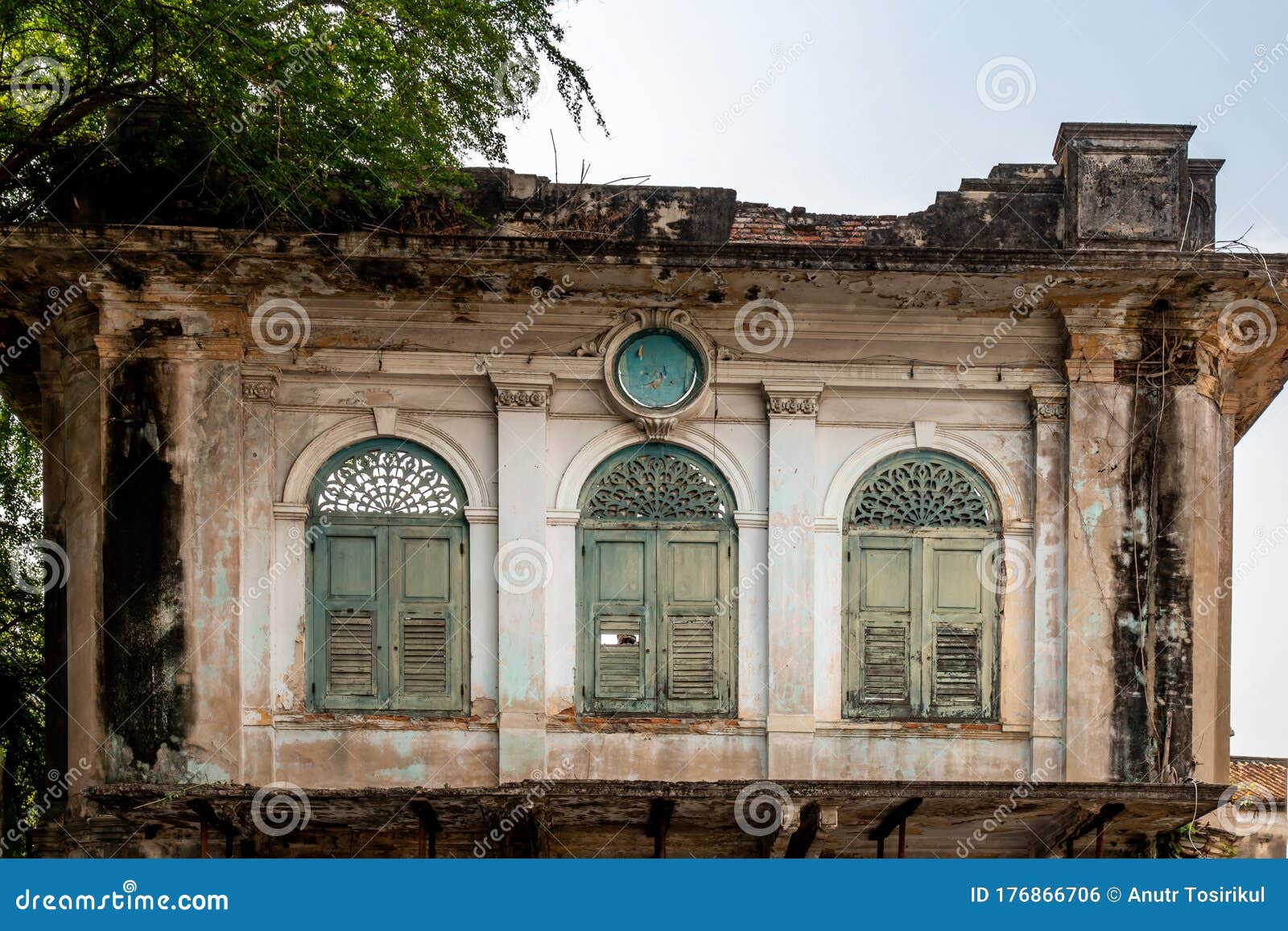 The Old Customs House or Old Bang Rak Fire Station. Stock Photo - Image ...