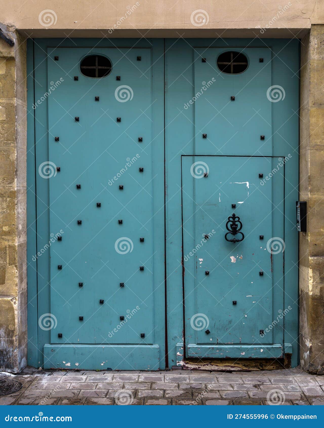 Old Cyan Double Doors in Paris Stock Photo - Image of knocker ...
