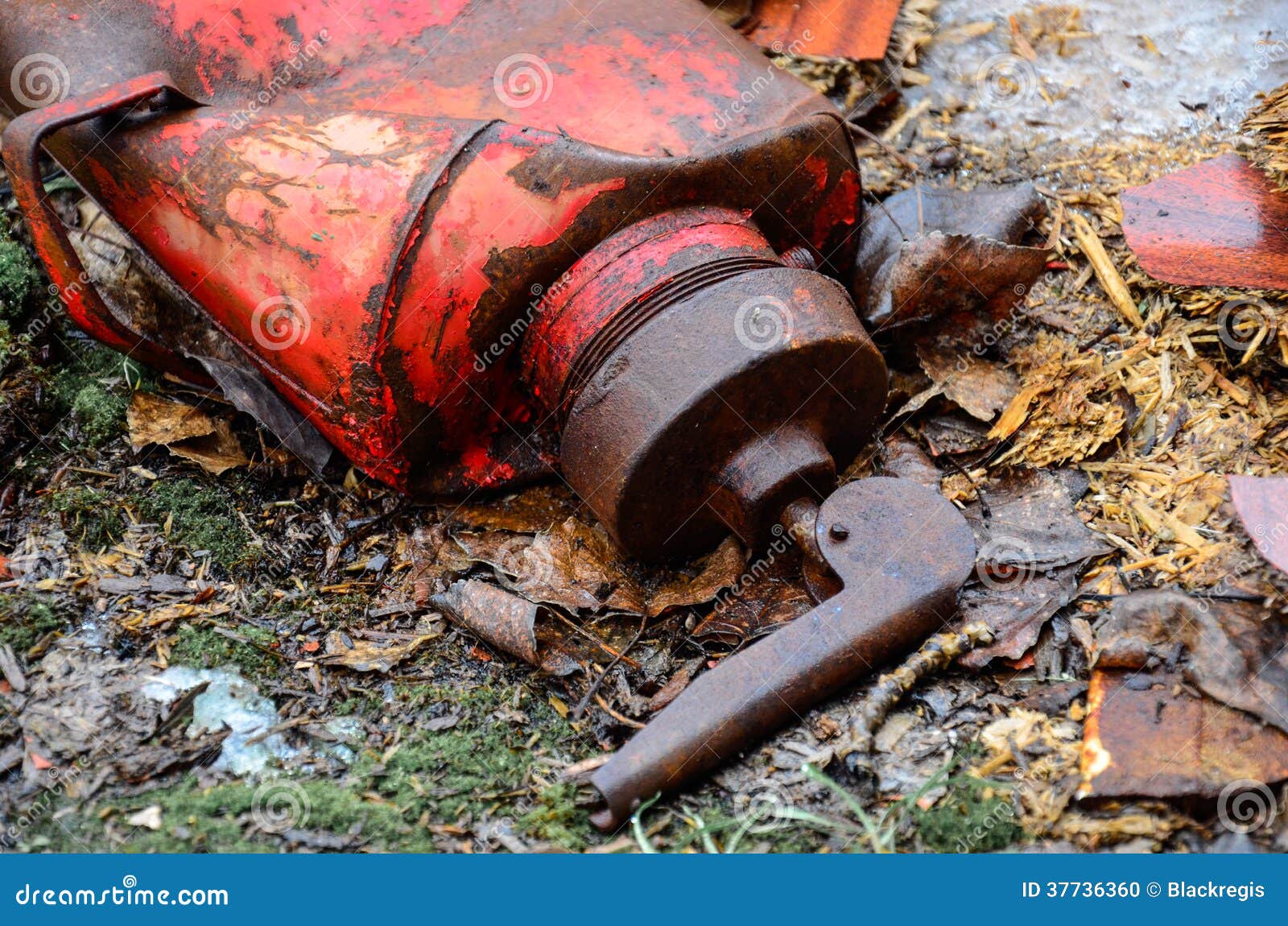 Old And Damage Fire Extinguisher Stock Photo - Image: 37736360