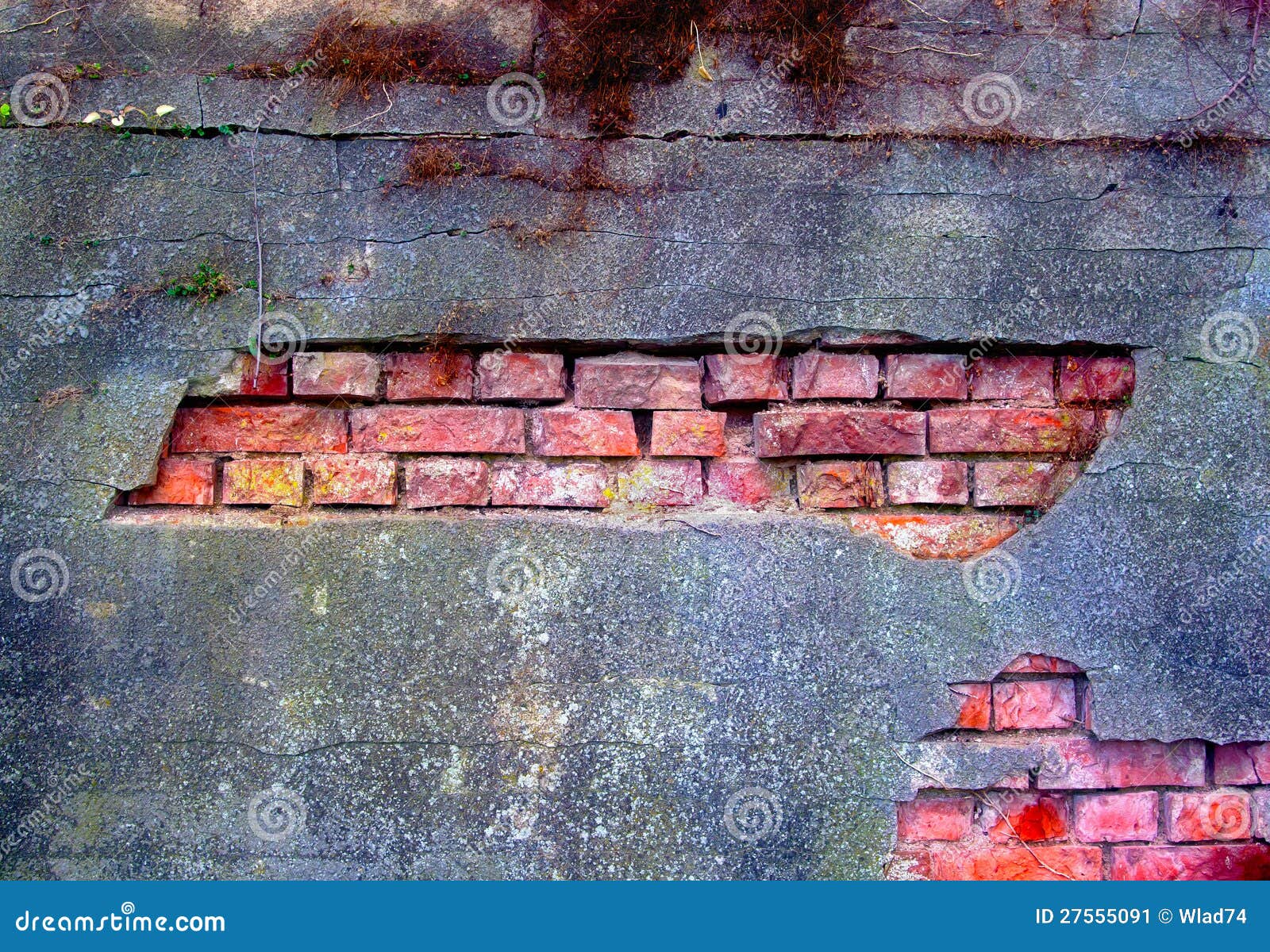 Old and Damaged Plaster on a Brick Wall Stock Image - Image of cracked ...