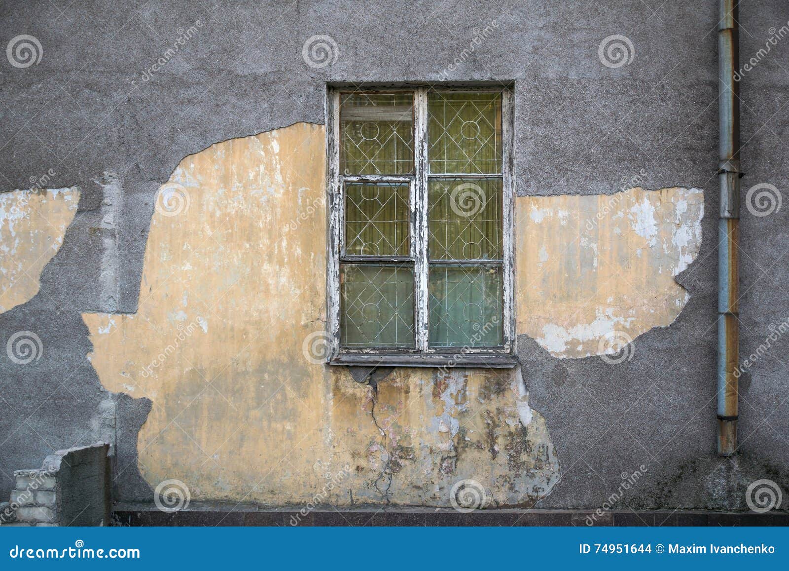 Old Damaged Windows, Grunge Windows, Texture Stock Photo - Image of ...