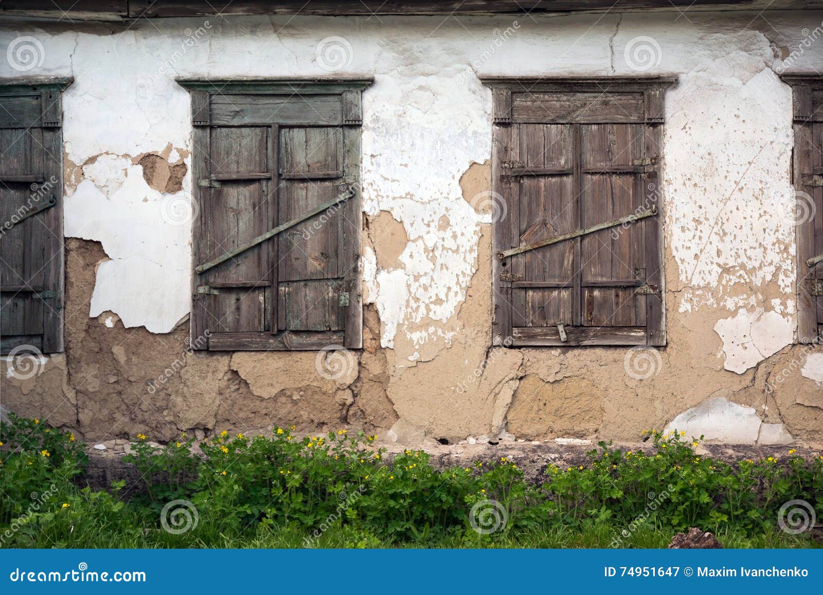 Old Damaged Windows, Grunge Windows, Texture Stock Image - Image of ...