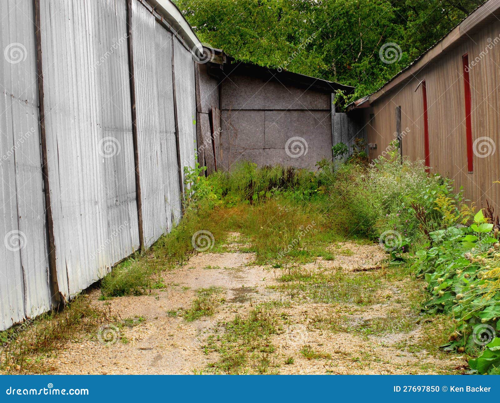 Old Dead End Alley. Stock Photo - Image: 27697850