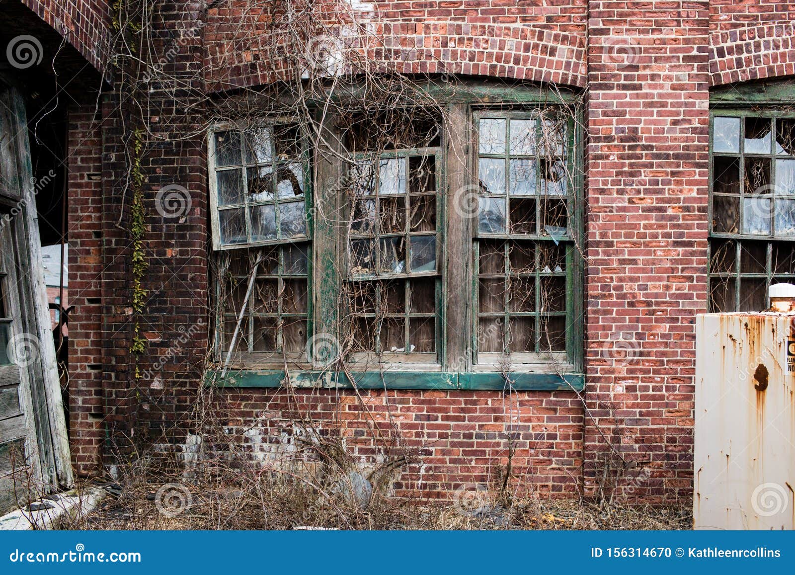 Old Decaying Brick Building Stock Photo - Image of fort, hook: 156314670