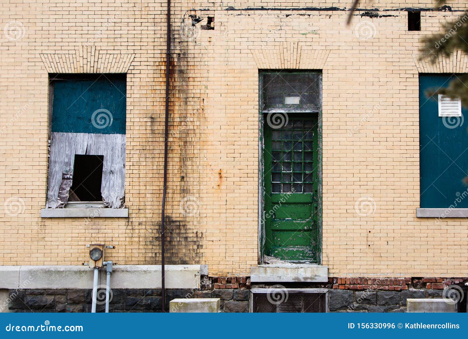Old Decaying Brick Building Stock Photo - Image of chipped, historic ...