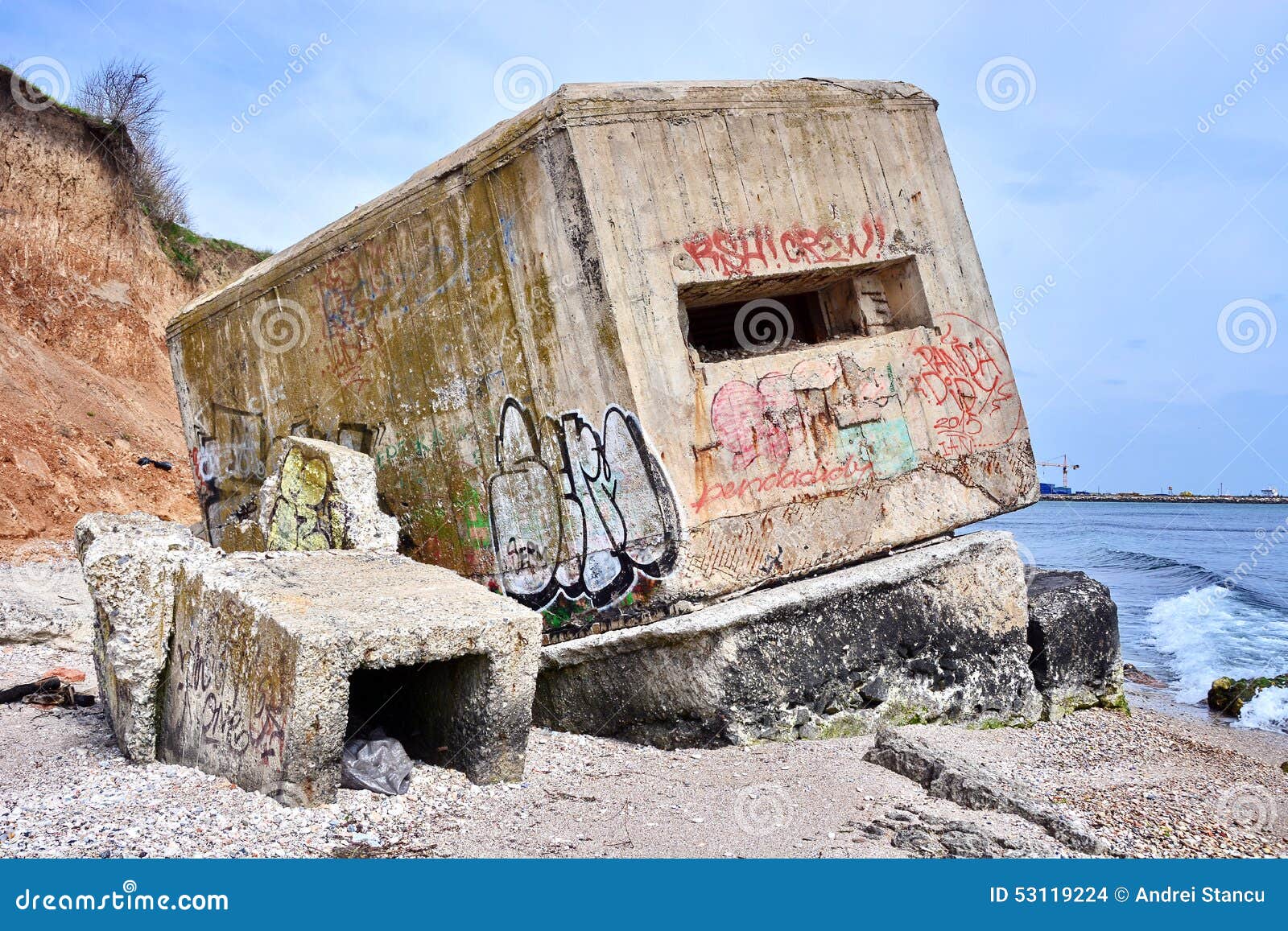 Old defense bunker editorial stock image. Image of seaside - 53119224