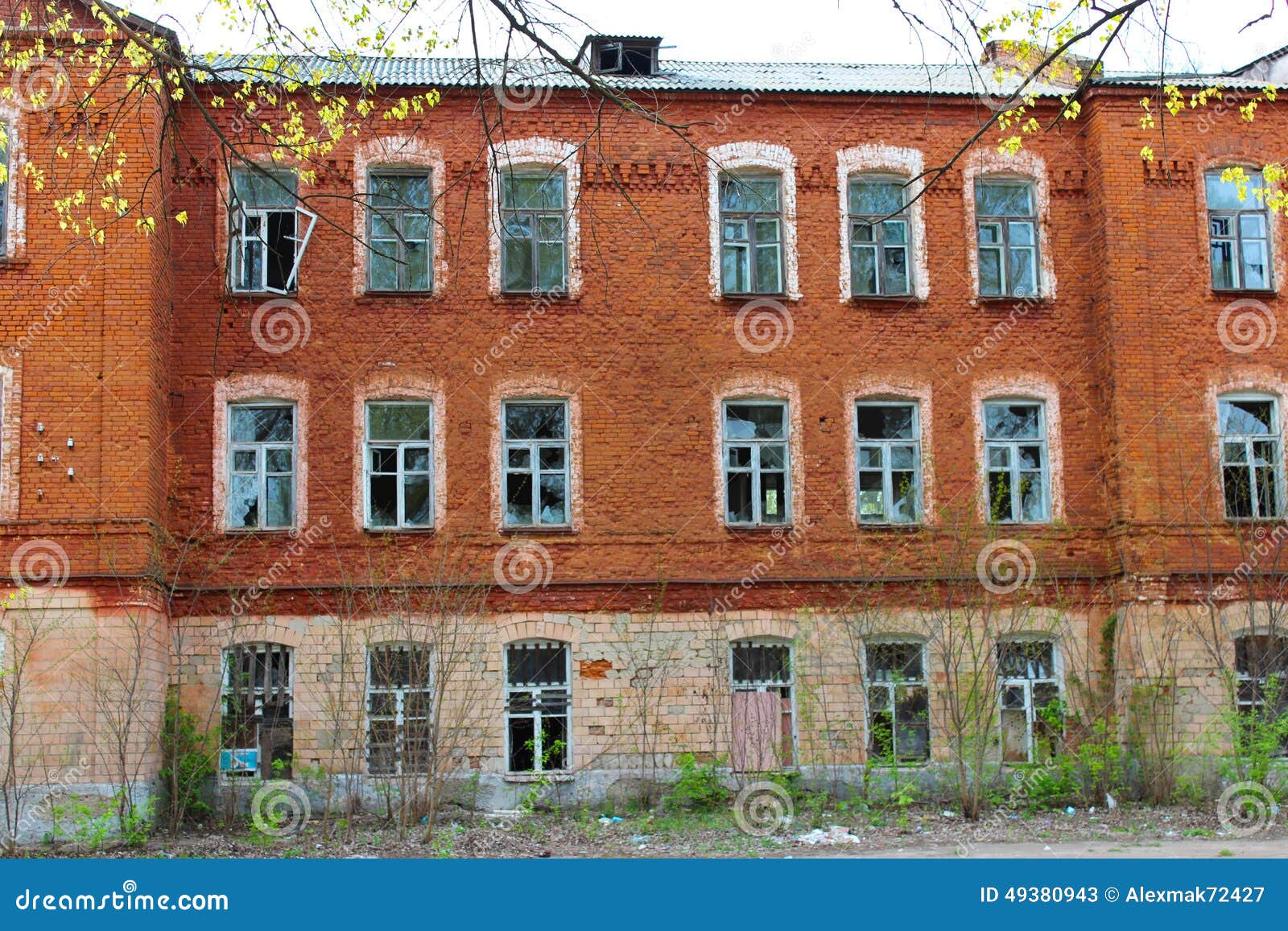Old Desolate Building from Red Brick Stock Image - Image of broken ...