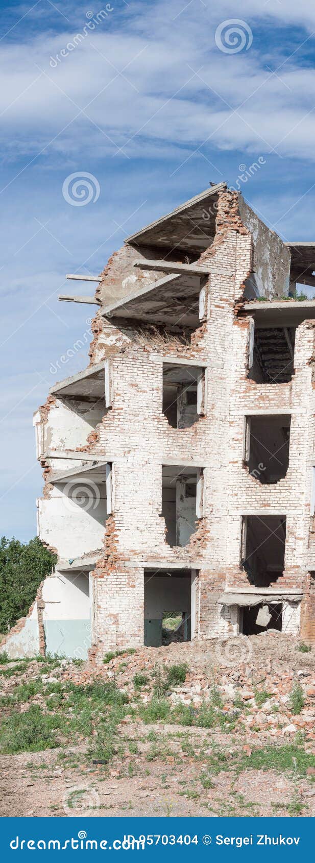 The Old Destroyed Brick Multi-storey Building Stock Photo - Image of ...