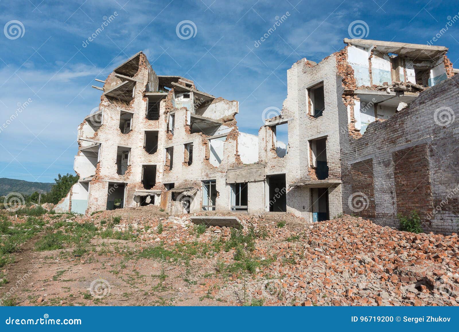 The Old Destroyed Brick Multi-storey Building Stock Photo - Image of ...