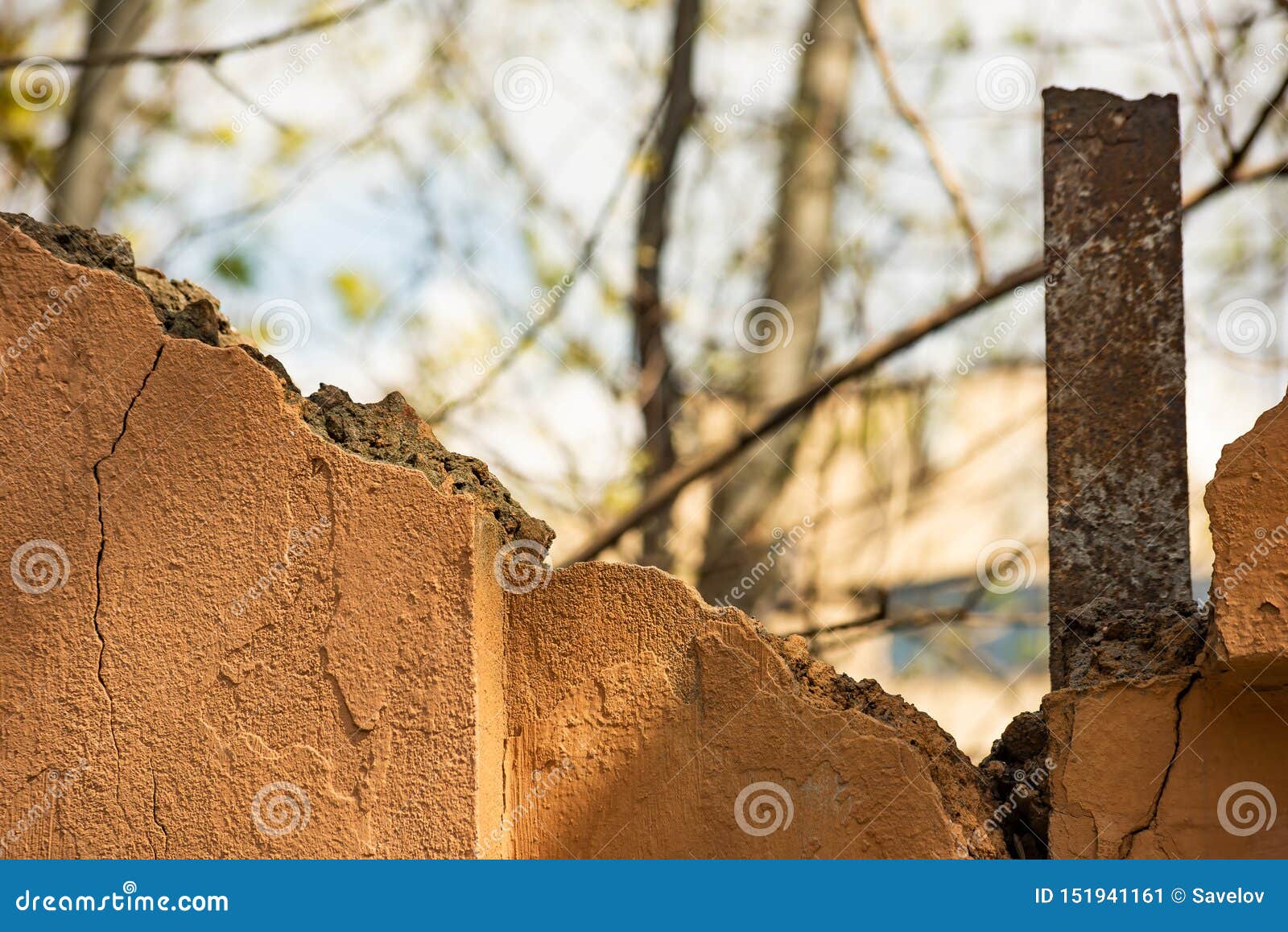 Old Destroyed Concrete Wall with a Metal Support Stock Image - Image of ...