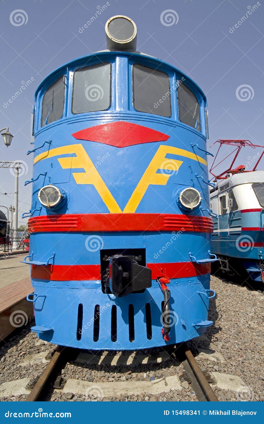 Old diesel locomotive 3 stock image. Image of view, soviet - 15498341