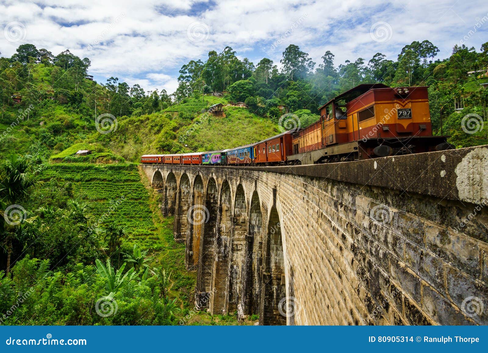 Old diesel train editorial stock image. Image of paradise - 80905314