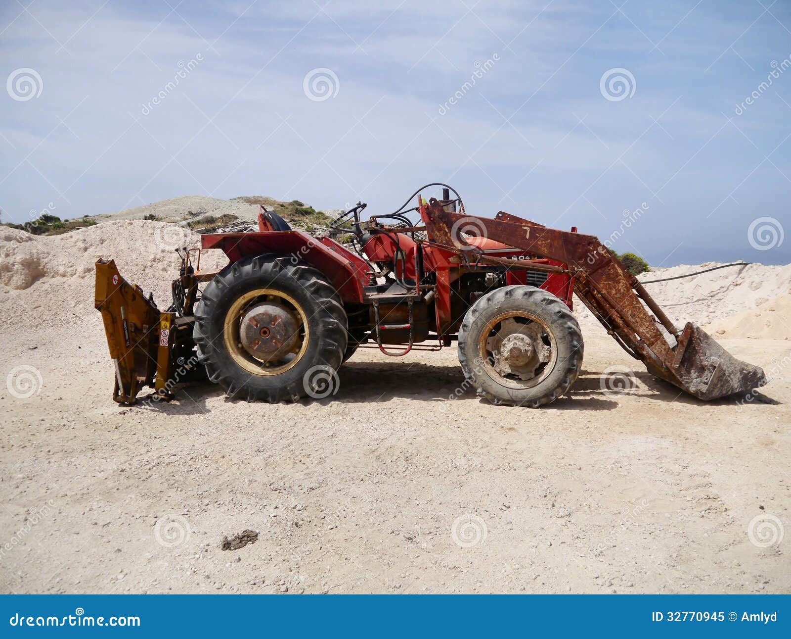 Old Digger at Rest on Sandy Ground Editorial Image - Image of digger ...