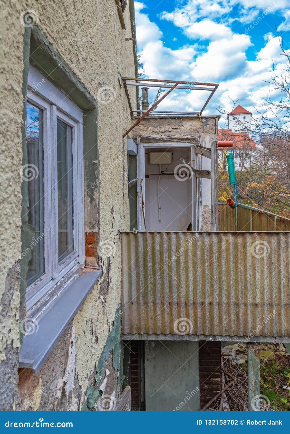 Old dilapidated house stock photo. Image of house, decay - 132158702