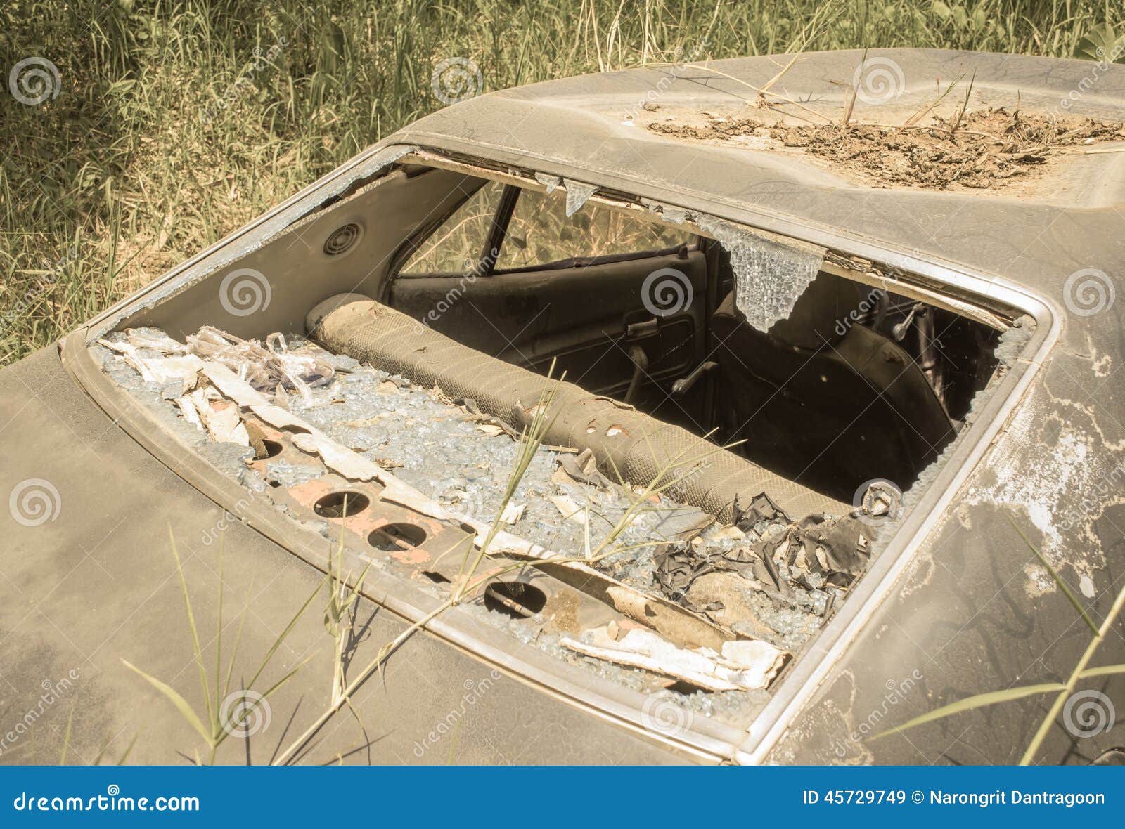 Old Dirty Car with Busted Window Stock Image - Image of facade, grunge ...