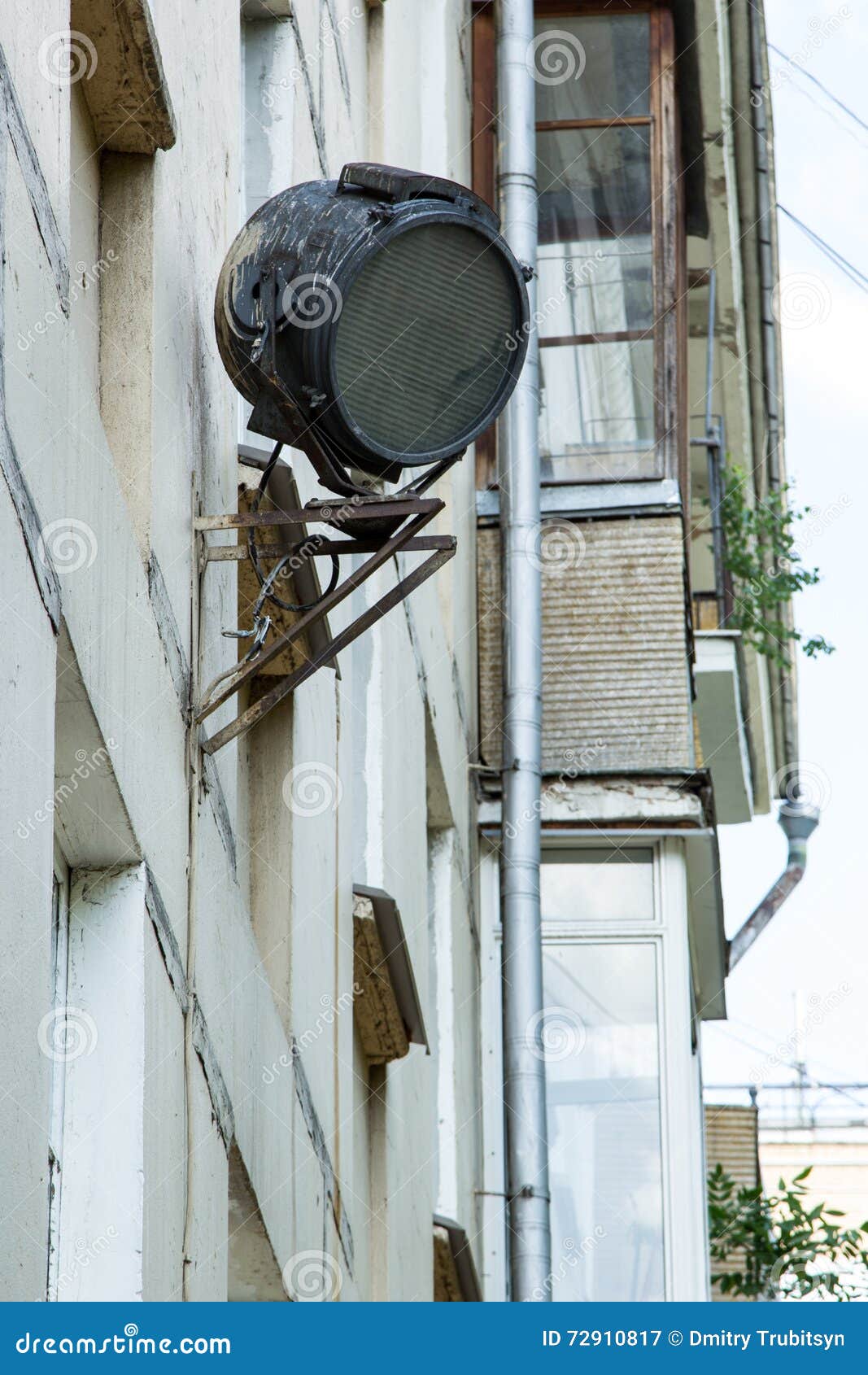 Old Dirty Rusty Spotlight on Wall Stock Image - Image of stone, dirty ...