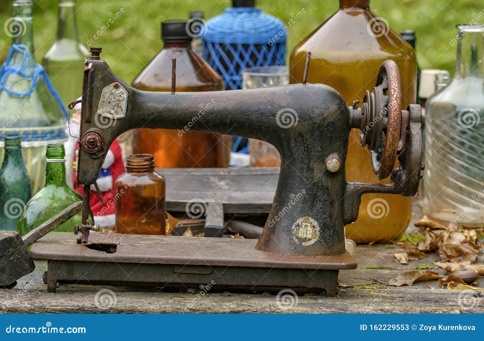 Old Discarded Things.Discarded, Become Unnecessary Various Things ...