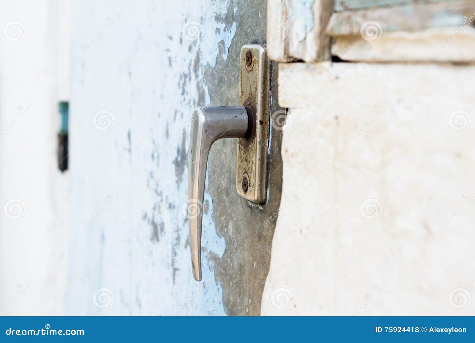 Old door handle stock photo. Image of brown, iron, closed - 75924418